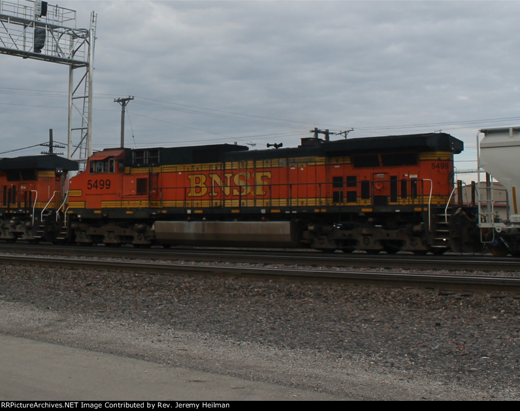 BNSF 5499 (2)